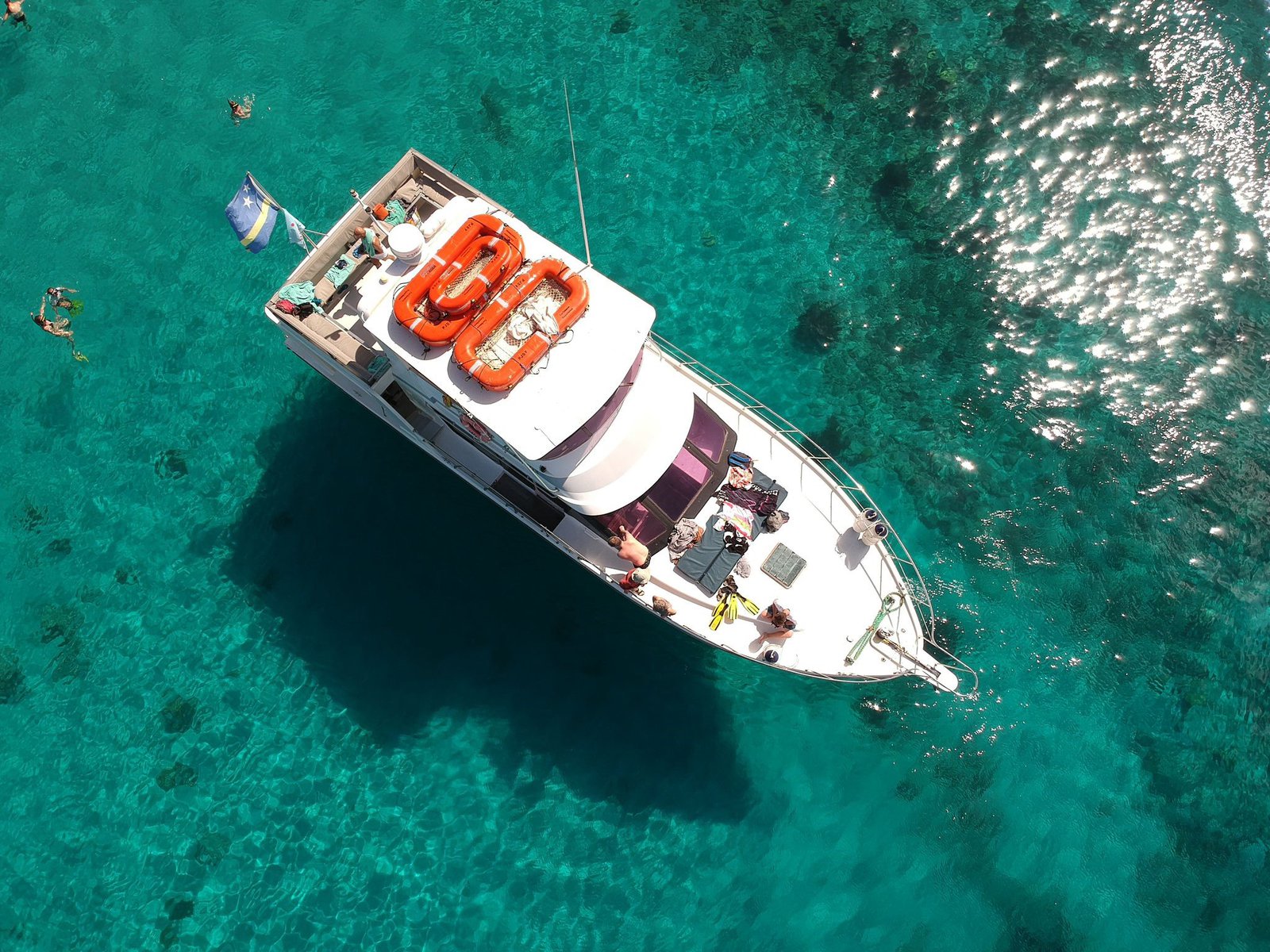 Explore Klein Curaçao: Unforgettable Day Tours & Custom Boat Trips